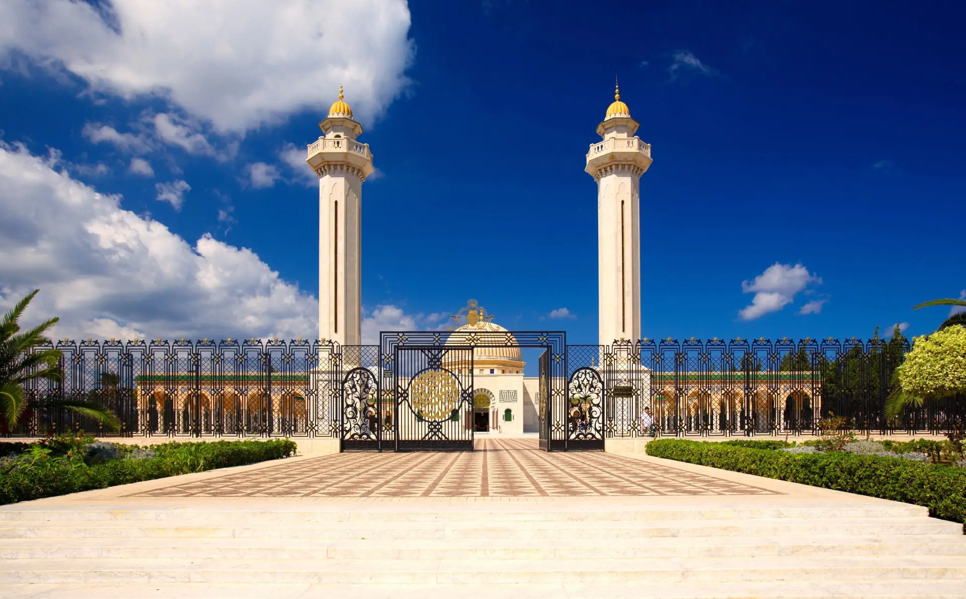 Sousse & Monastir: Tunisia's Coastal Gems for History and Beach Bliss